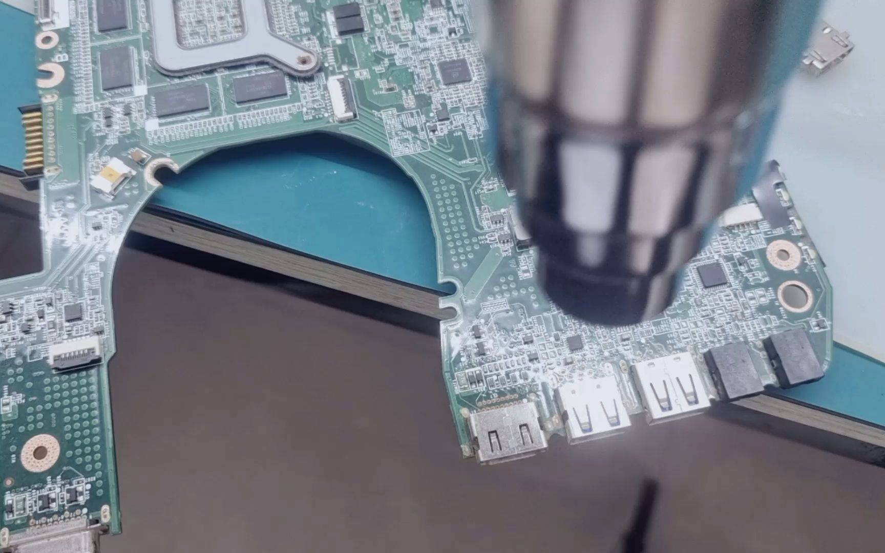 2分钟教你学会快速更换HDMI接口,只要找对方法很简单!