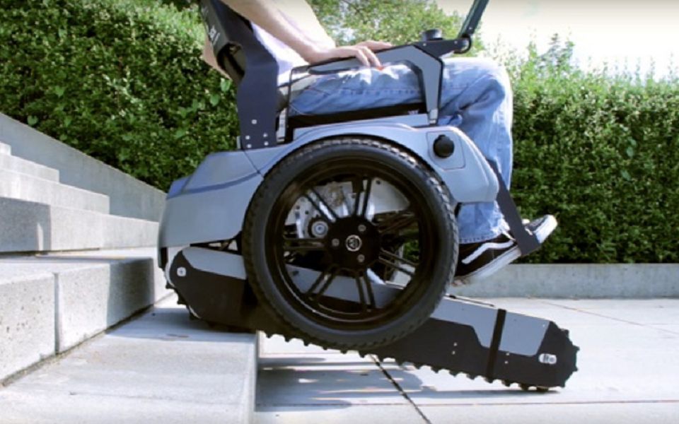 能爬楼梯的轮椅,1秒上1层台阶