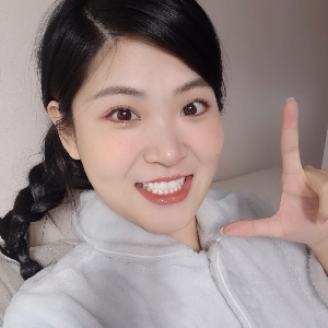 是阿拉啦 