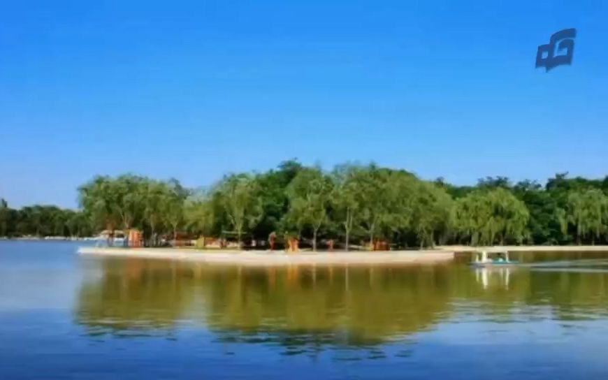 东莞市谢岗镇中心小学朱叶连《立足整体,智趣导入主题》课前微课视频