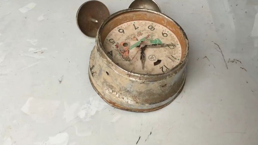 翻新一个机械钟表,拆开还能装上就不简单