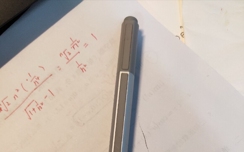 surface pen如何更换电池？