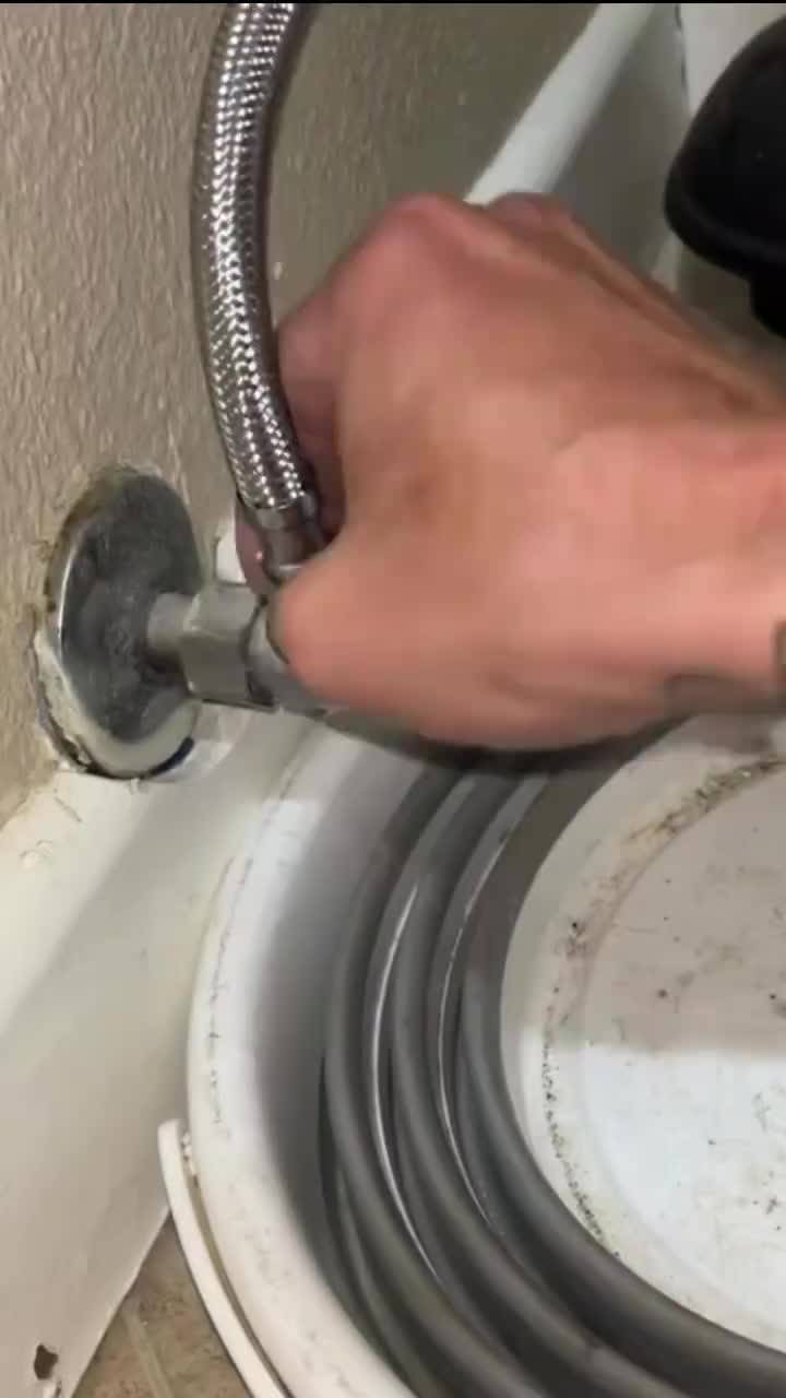 水管漏水,卫生间装修