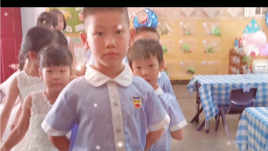 城堡里的小公主小王子们六一儿童节快乐