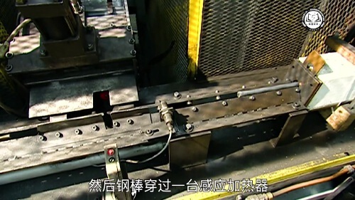 凿子是如何制造的?先将钢棒加热至1260℃,再压出凿子的精确形状