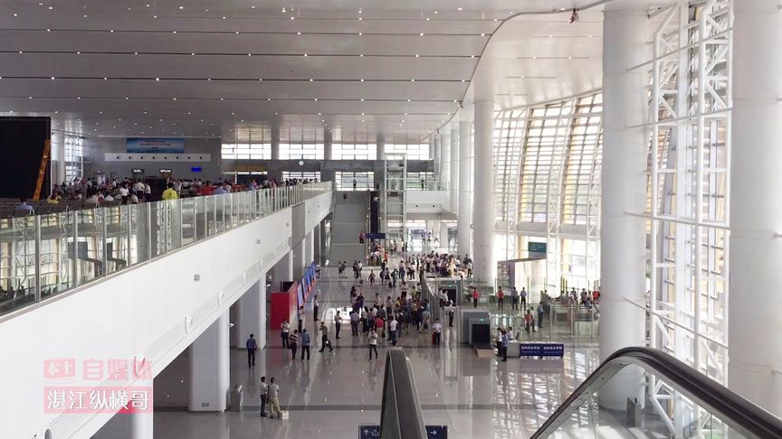 湛江高铁西站内部实拍，比机场还高档，就是票价有点贵
