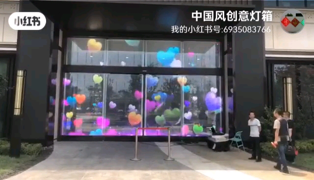 玻璃门p5-10贴膜屏(户外led灯珠)一个平方2800元,可以做到6米高内...
