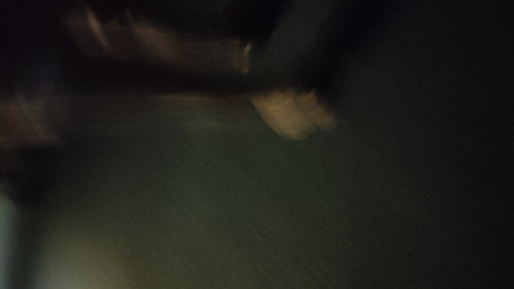 爱你孤身走暗巷,爱你不归的模样