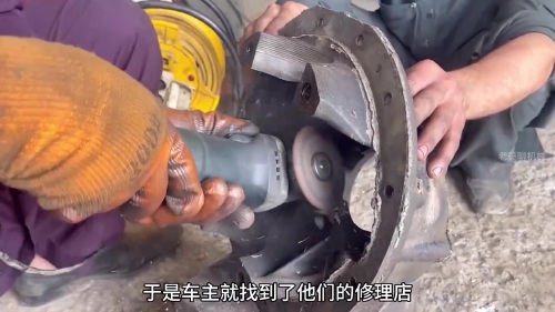 巴基斯坦师傅用钢管焊接断裂的差速器壳体全过程,机械加工