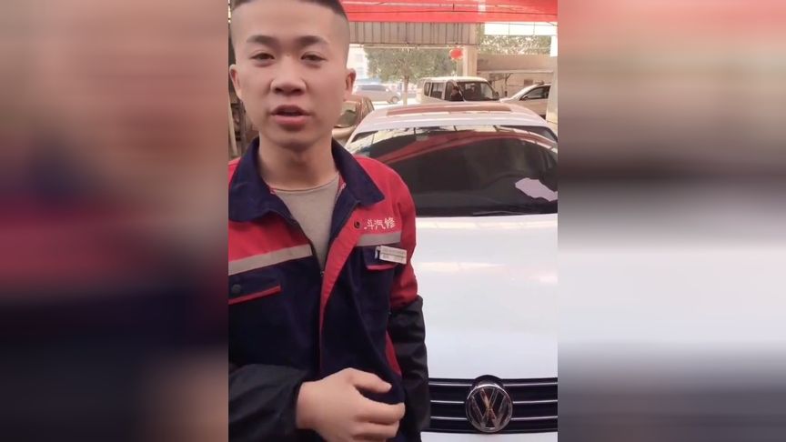汽车无法启动,仪表盘显示方形盘灯!