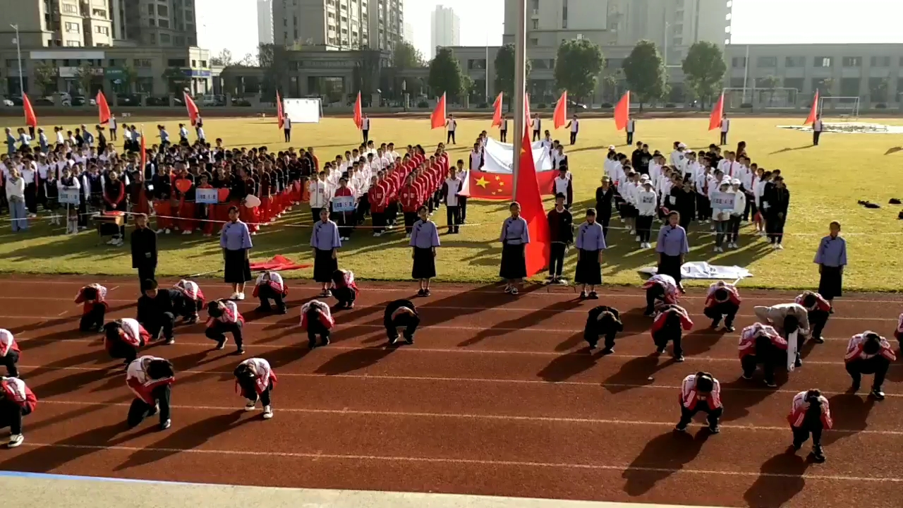 镇海区尚志中学 2019届806班运动会入场式表演(爱国救亡情景剧向)