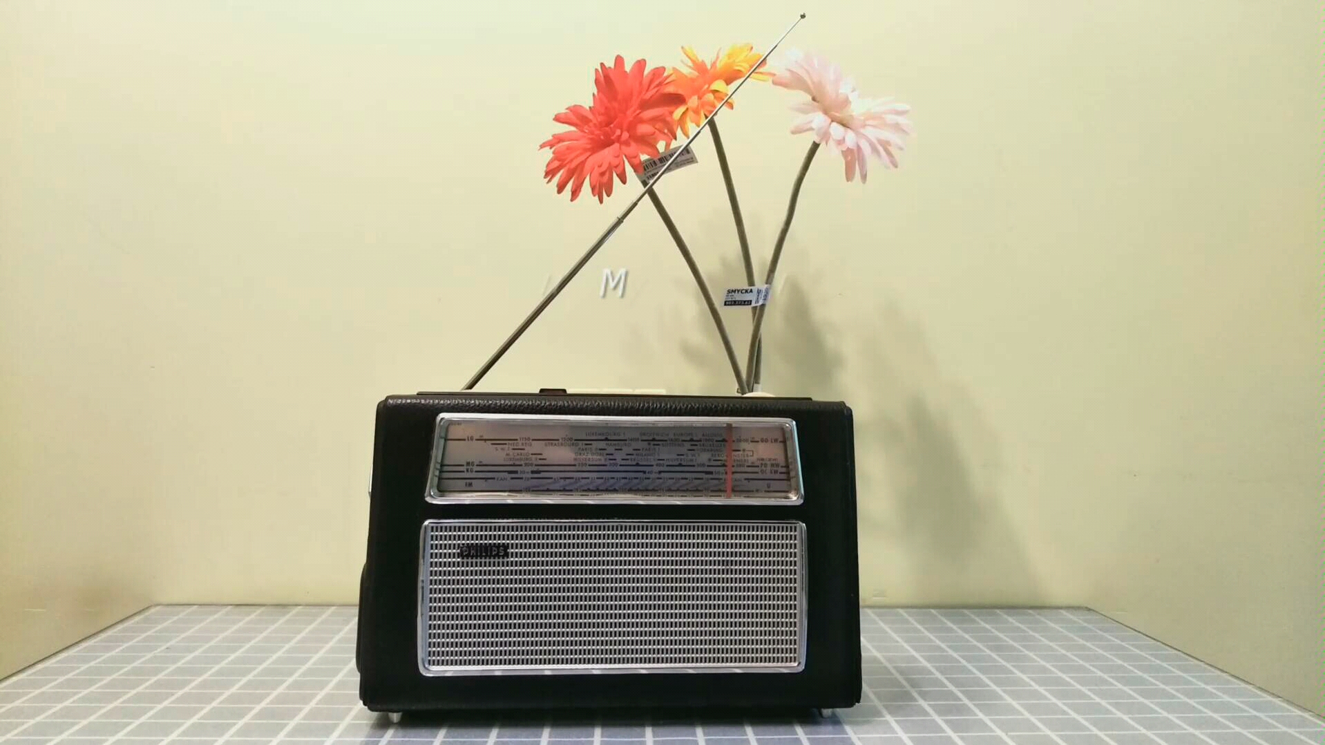 【收音机品鉴】飞利浦古董晶体管收音机