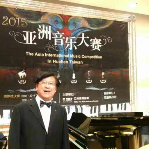 男高音林力建 