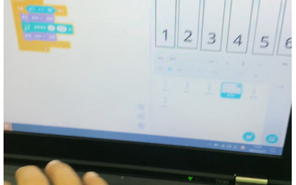 Scratch项目《音乐钢琴》附送教案和程序