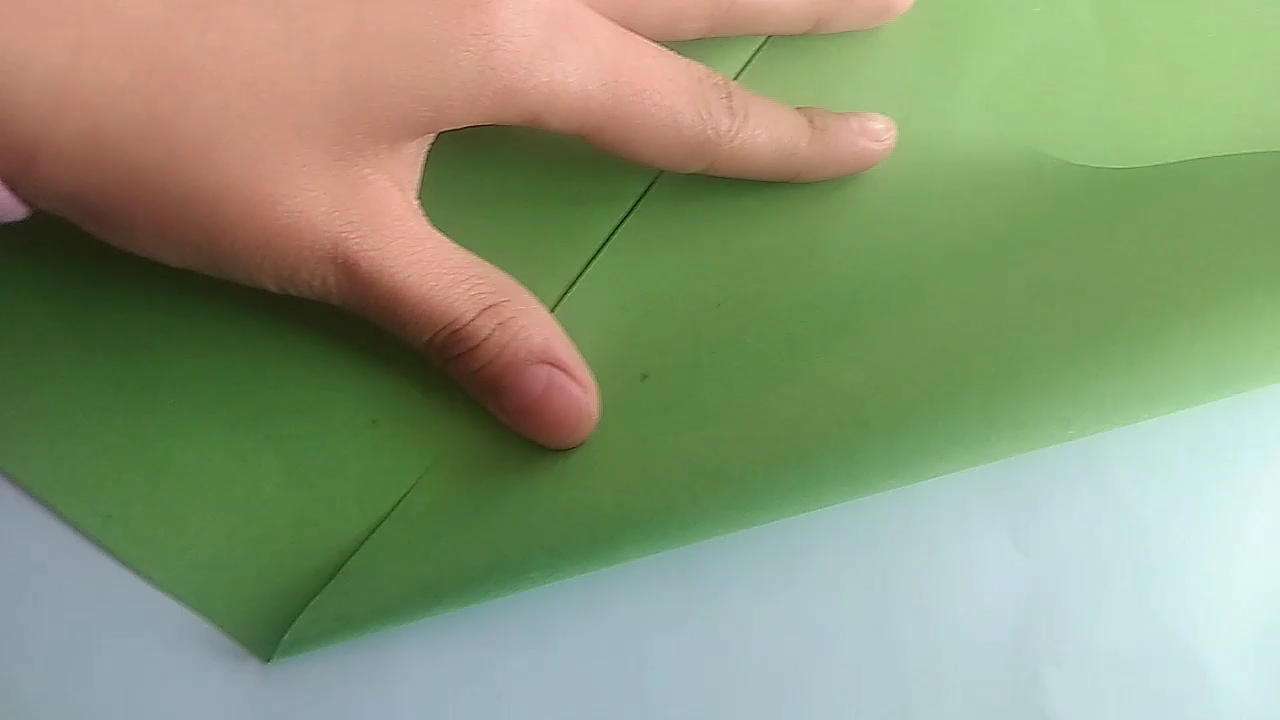 长方形卡纸变成正方形