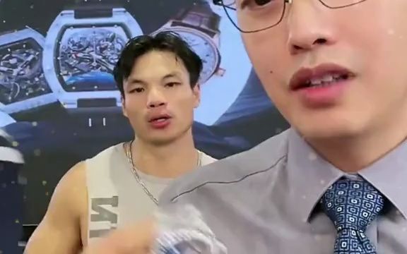 格雅星河璀璨,小杨哥带上直接在直播间蹦迪#三千说表 #手表 #三只羊...