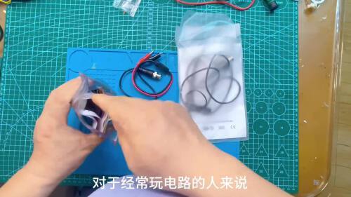 电脑电源改装十一合一可调电源,新买的FNIRSI便携式示波仪测试