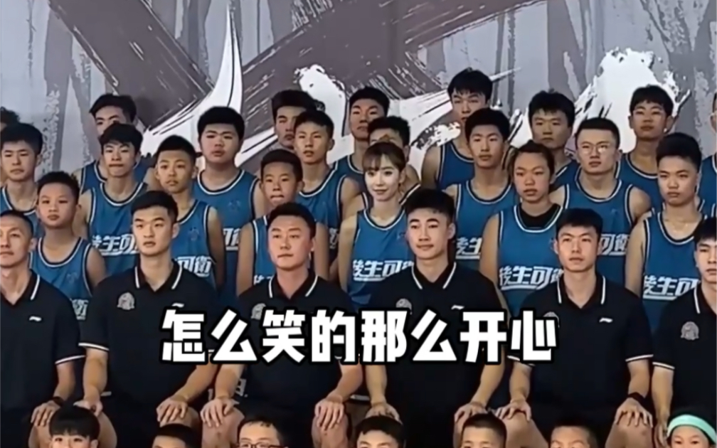 家人们谁懂啊,一天三练的封闭式篮球训练营