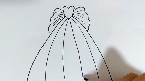 裙子怎么画?公主裙简笔画,晚礼服简笔画,儿童画,创意简笔画