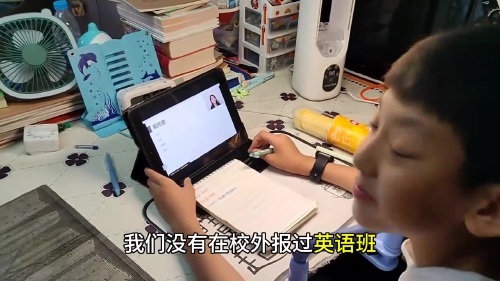 东北小学生的假期选择,难道是自主学习,还是拼命报名课程?
