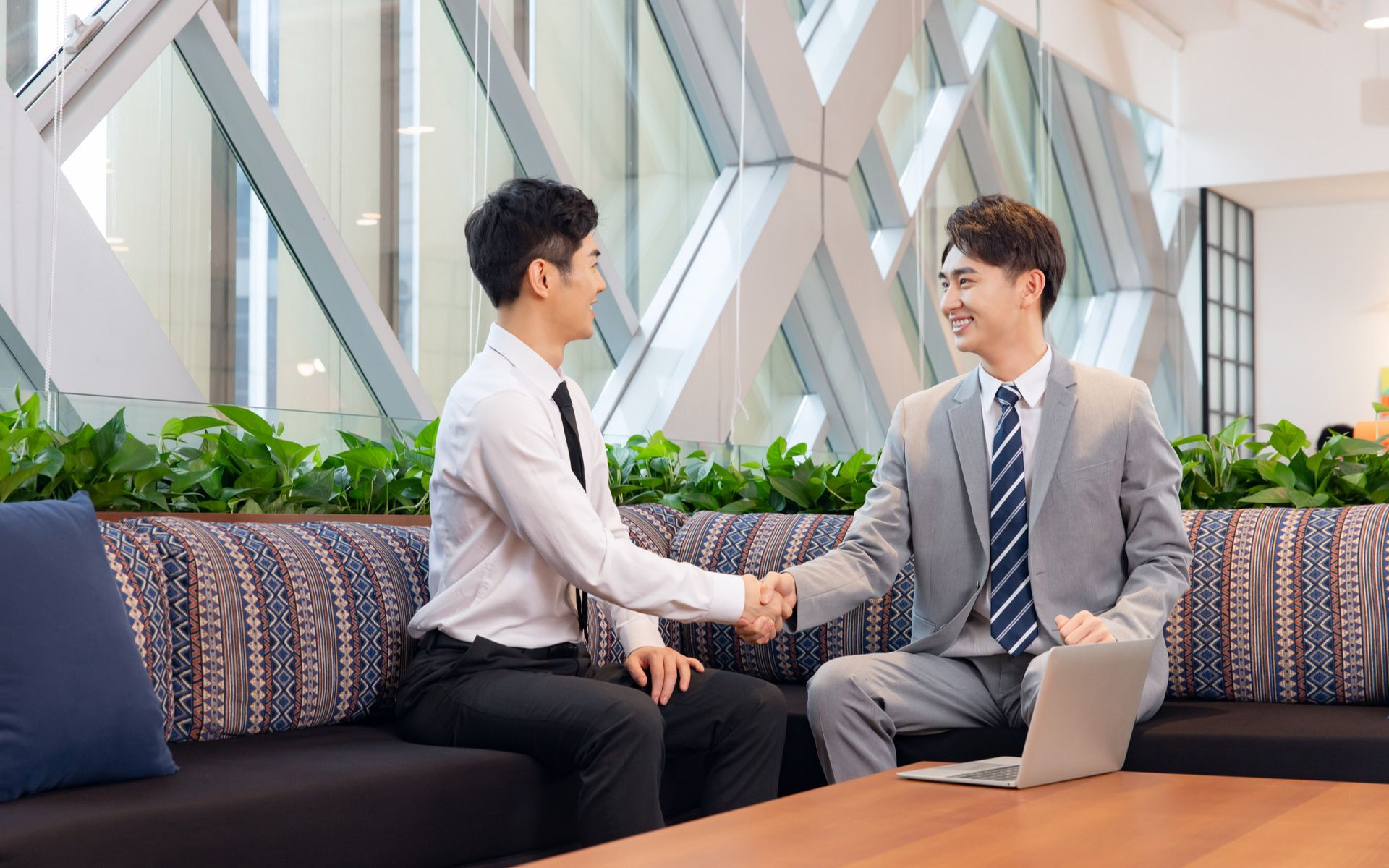 职场上,已经辞职两个月了,还能回原公司么?