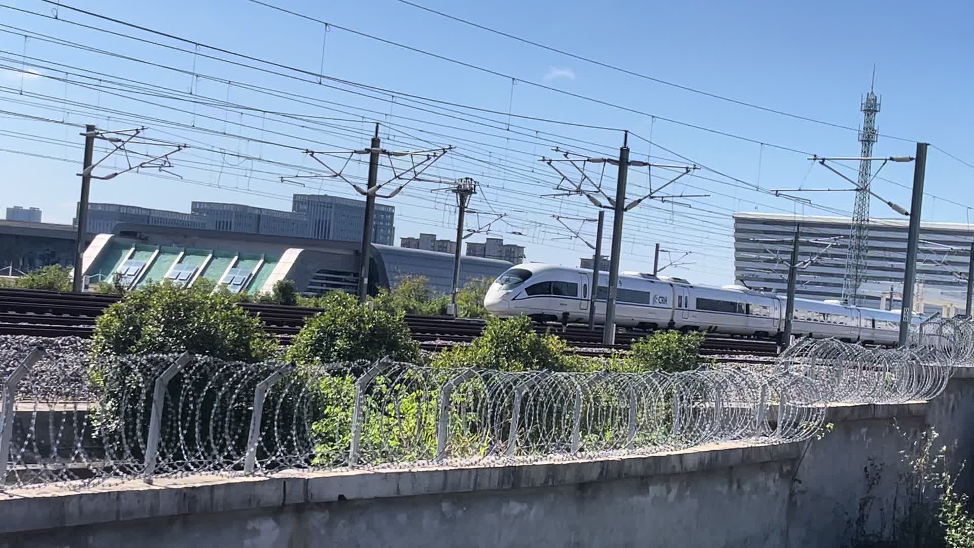 G700深圳北到上海虹桥,中途停靠赣州西、南昌东、黄山北、杭州西、...