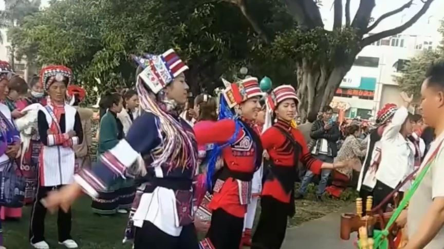 我们云南彝族少数民族文化传统