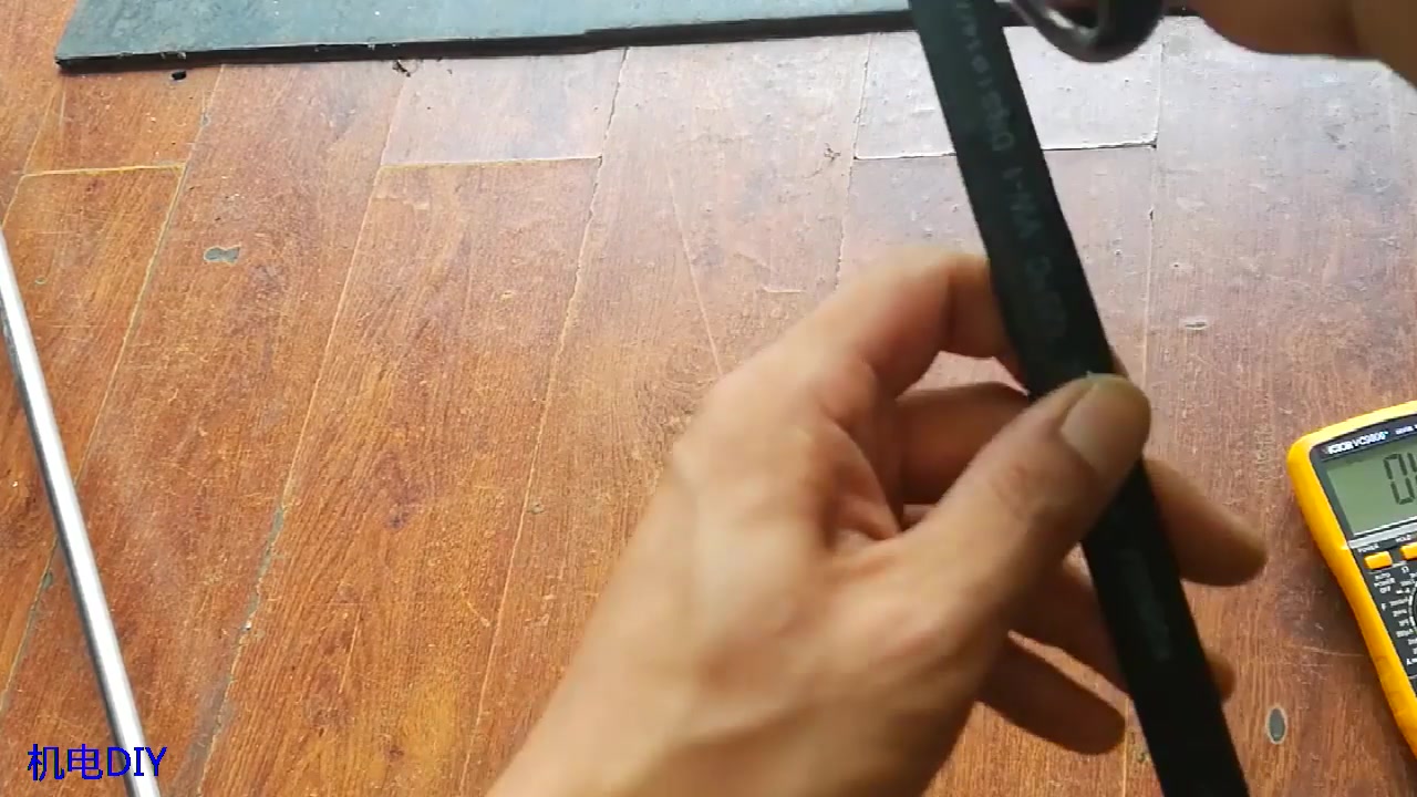 给大家拆一个水位传感器!听说这东西价格还挺贵