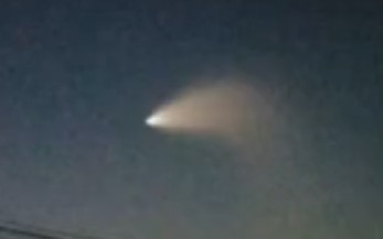 UFO?我国多地天空出现疑似不明飞行物