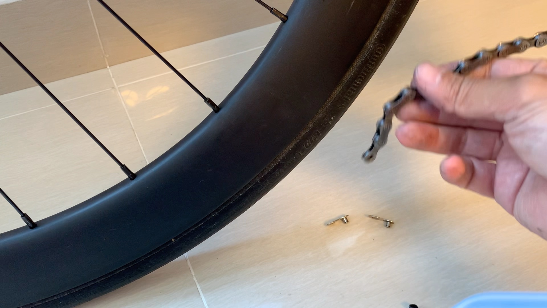 如何安装自行车魔术扣链条