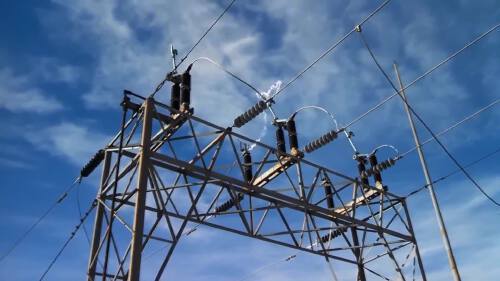 不可思议高压电闸,保护用电安全,电弧肆意飞溅