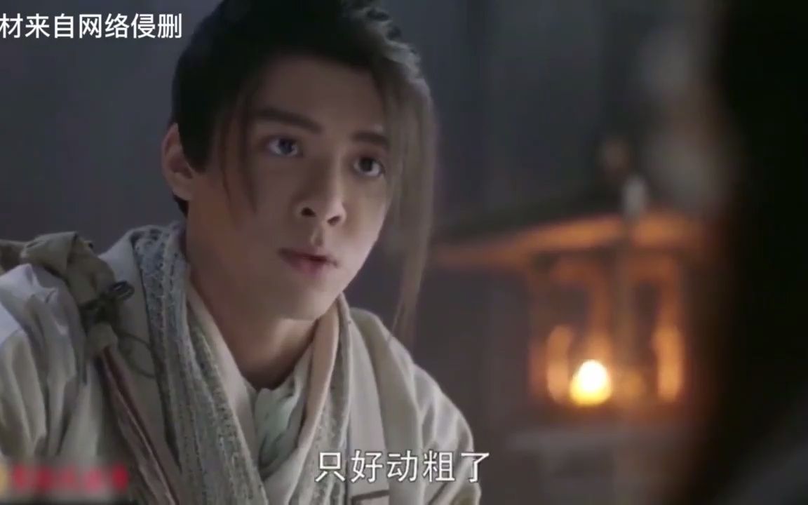 羽毛出动挠一挠脚心,就没有撬不开的嘴,盘点爆笑挠脚心片段