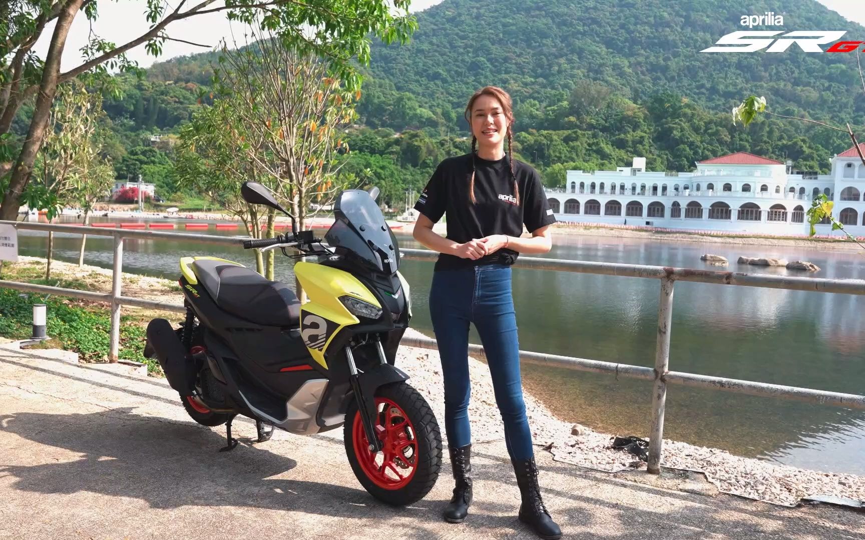 阿普利亚 SR-GT 200 香港小姐姐试驾评测,实力不凡的小踏板!