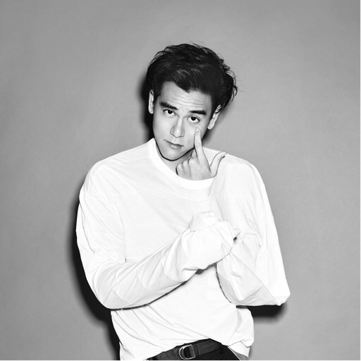 天大发动机维修工 