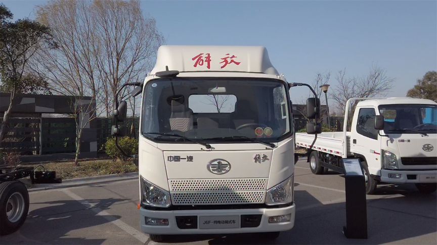 180公里长效续航!解放轻卡J6F纯电动厢式车打消你的顾虑
