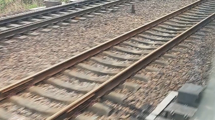 K123次列车上海南-十堰