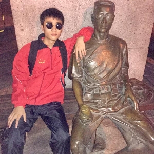 不樂不热 