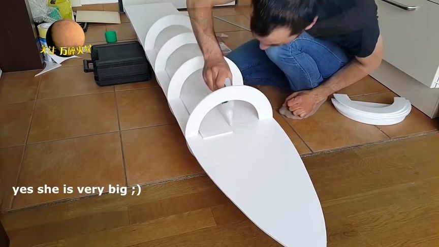 汉莎航空公司波音777-9X客机大型遥控模型制作讲解录影之一