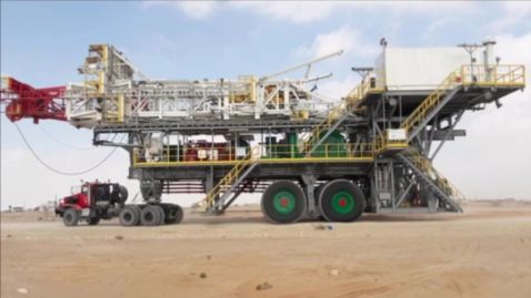 石油钻井设备运输,几辆车就把整个基地拖走