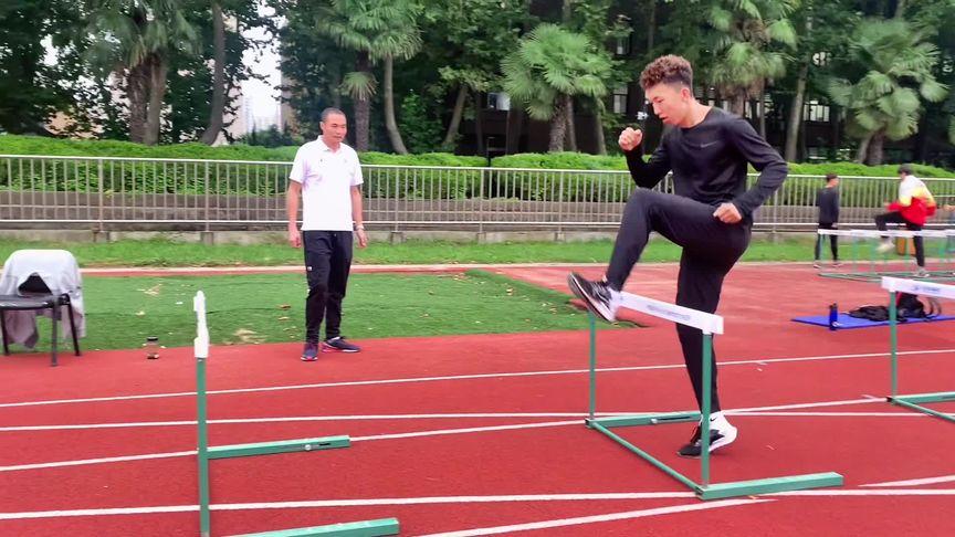 #运动员 #日常训练 终于可以跨栏了,给大家分享几个专项练习