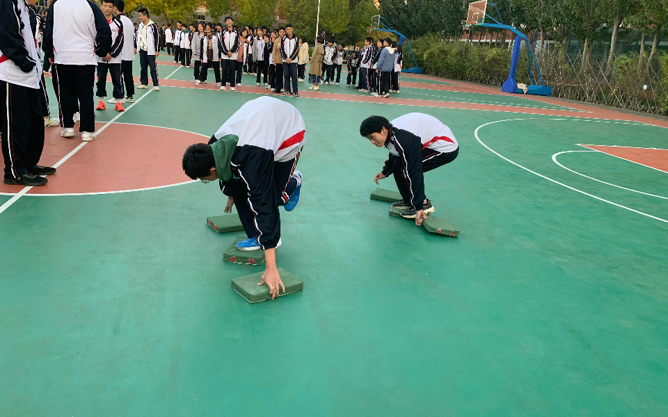 丰富多彩滴课外活动