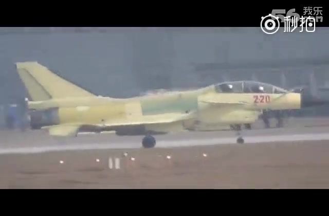 【歼-20】歼-20首飞视频