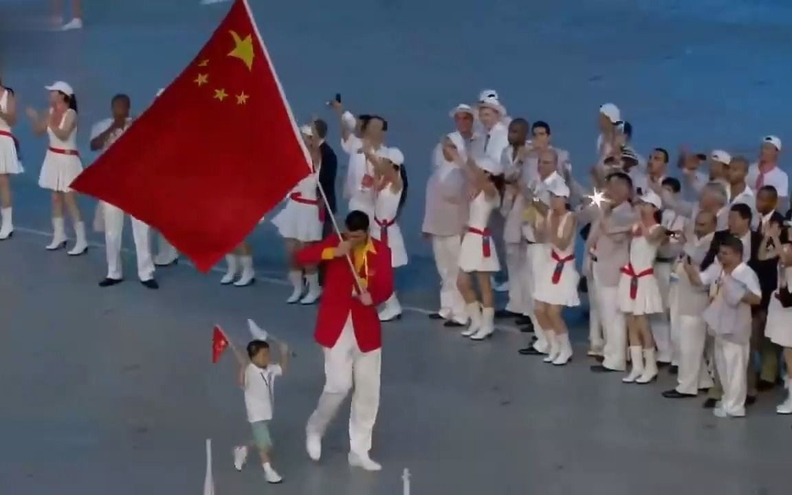 2008年北京奥运会开幕式中国队出场姚明担任护旗手