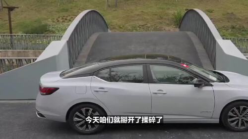 轩逸混动对决卡罗拉混动:实测油耗与舒适性,谁才是家用王者?