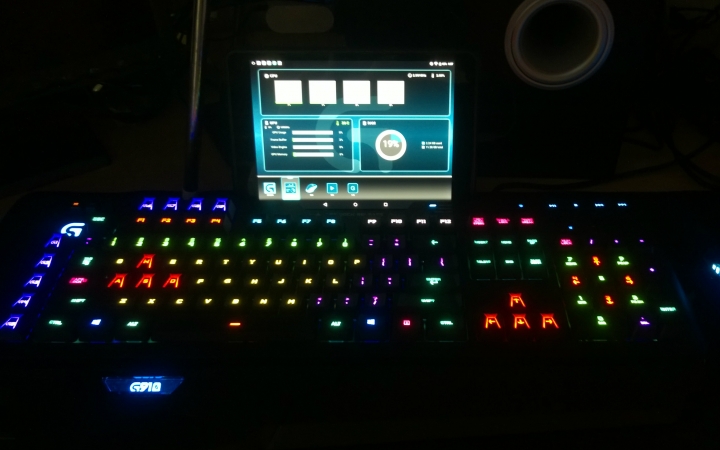 罗技游戏机械键盘 Logitech G910 开箱体验视频