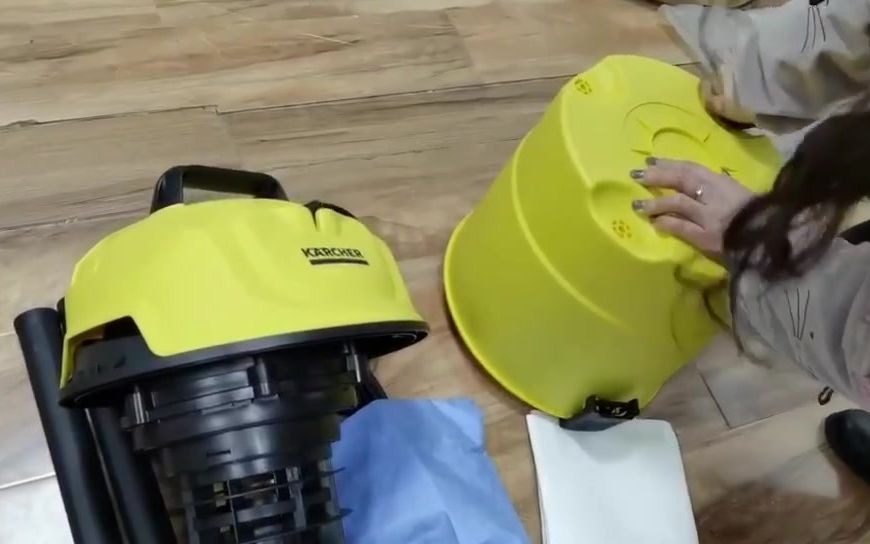karcher卡赫干湿吹多用吸尘器WD1安装及注意事项视频
