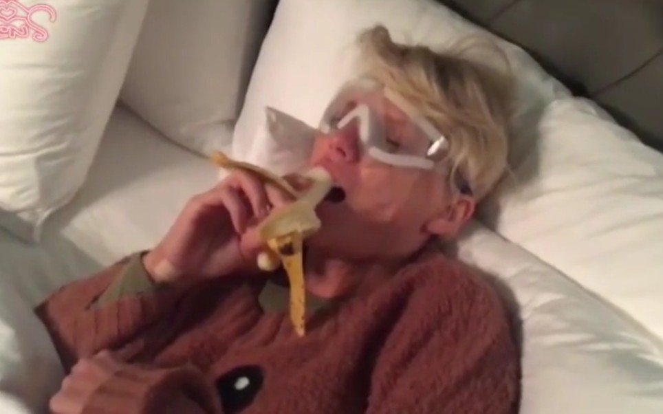 霉霉隐私视频泄露,手术后大型降智现场,妈妈拍搞笑视频发给综艺节目,...