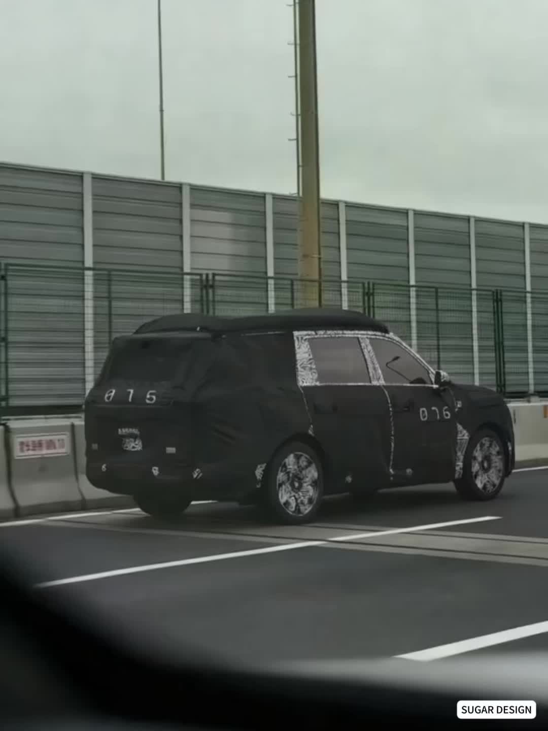 偶遇小米YU9伪装测试车 #小米YU9 #小米汽车 #小米