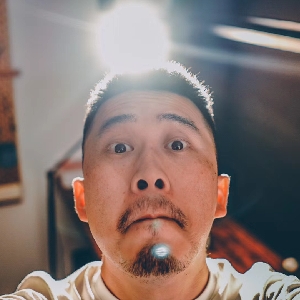 我是李鄂 