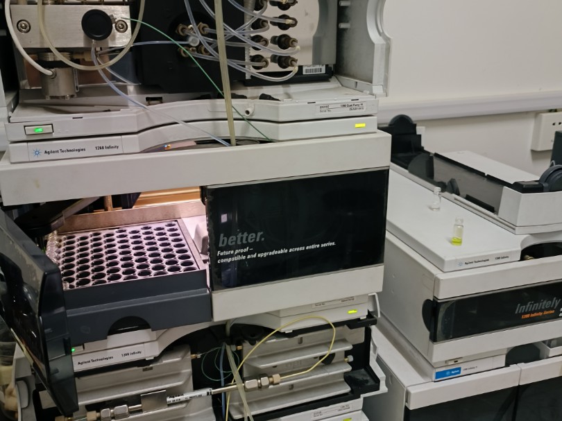 普通C18柱短时间过纯水相会使柱子报废吗?